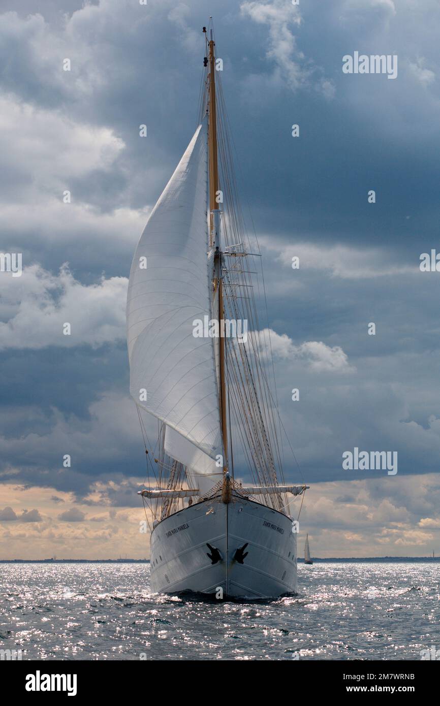 Portuguese schooner Santa Maria Manuela, Hartlepool race start, 2010 ...