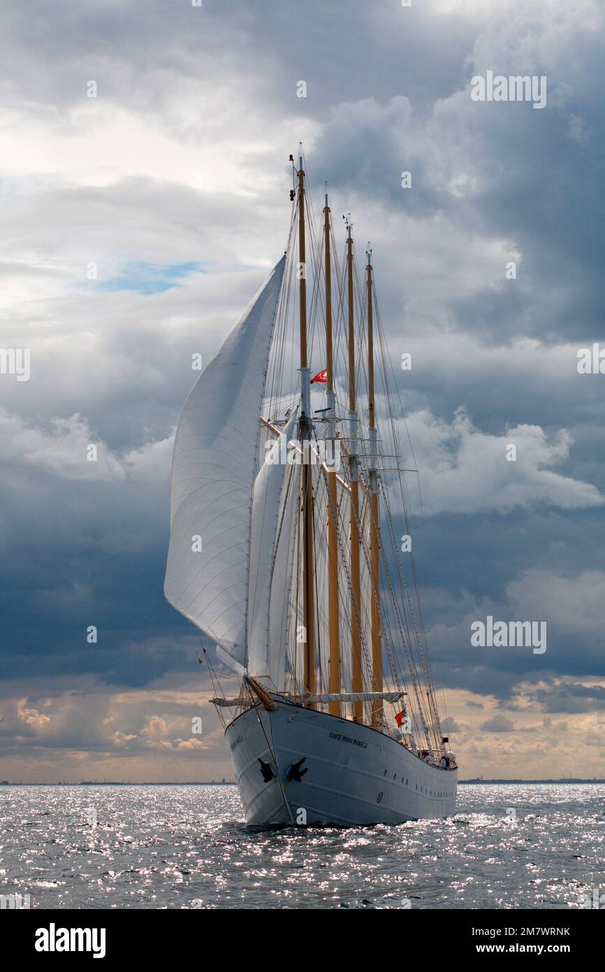 Portuguese schooner Santa Maria Manuela, Hartlepool race start, 2010 ...