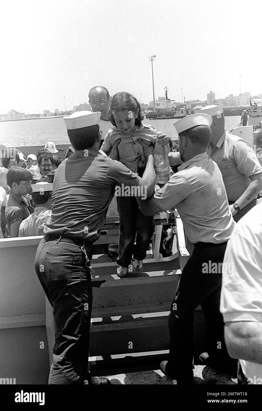 Navy ships from u s Black and White Stock Photos & Images - Alamy
