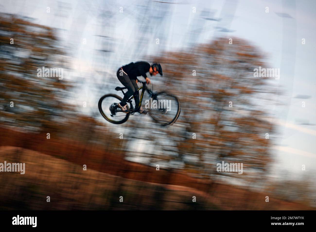 Pump track cycle hi-res stock photography and images - Alamy