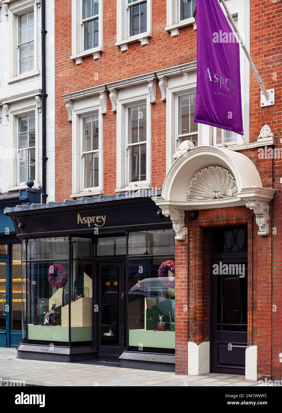 Storefront/shop window/visual merchandising of New Bond St store, and ...