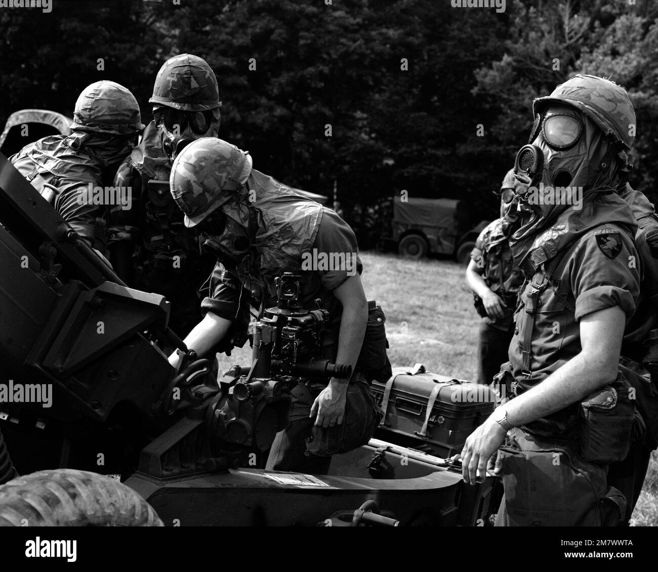 Artillery training exercises hi-res stock photography and images - Alamy