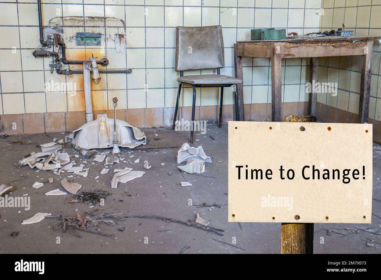 Old time finance symbol hi-res stock photography and images - Alamy