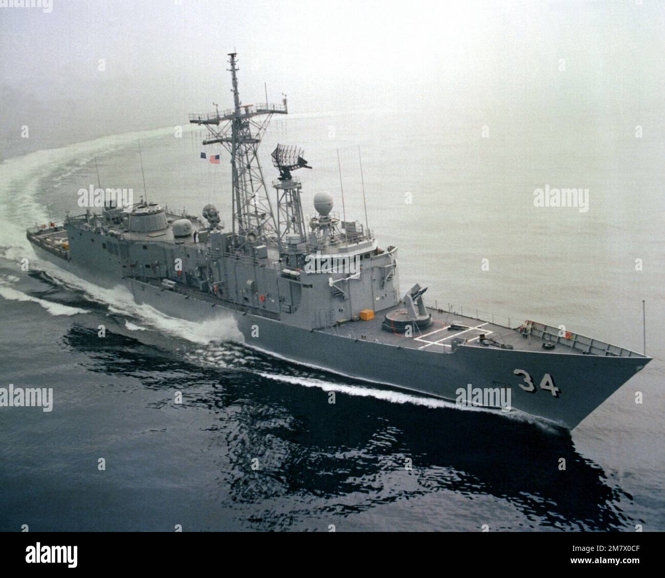 Aerial starboard bow view of the Oliver Hazard Perry Class guided ...