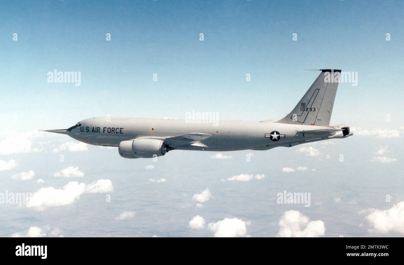 An air-to-air left side view of a KC-135R Stratotanker aircraft ...