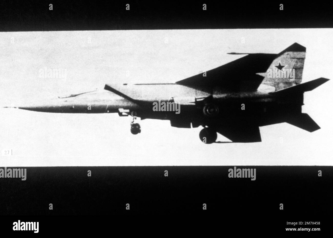 MiG-25/Foxbat high altitude supersonic interceptor aircraft. (PHOTO ...