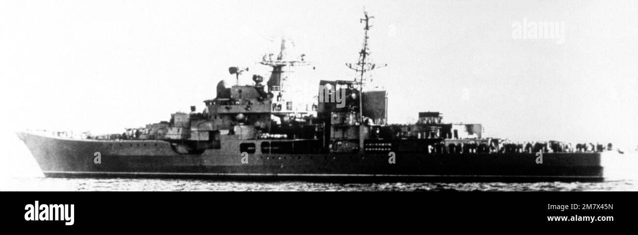 A view of the Soviet guided missile destroyer SOVREMENNYY. Country ...