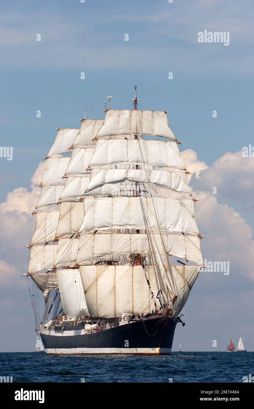 Russian tall ship Sedov, Copenhagen race start, 2007 Stock Photo - Alamy