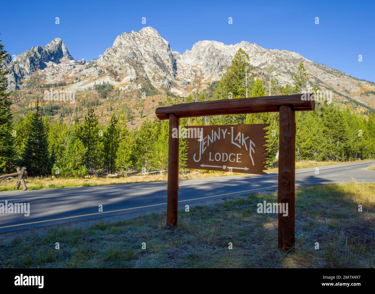 Jackson lake lodge hi-res stock photography and images - Alamy