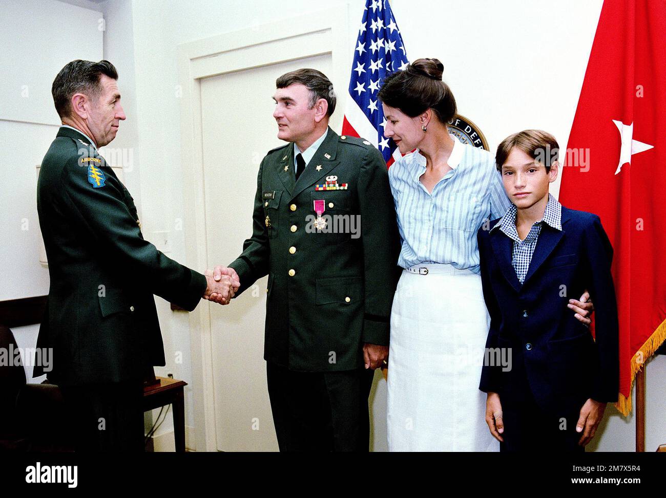 BGEN Victor J. Hugo Jr., presents the Legion of Merit to LCOL John L ...