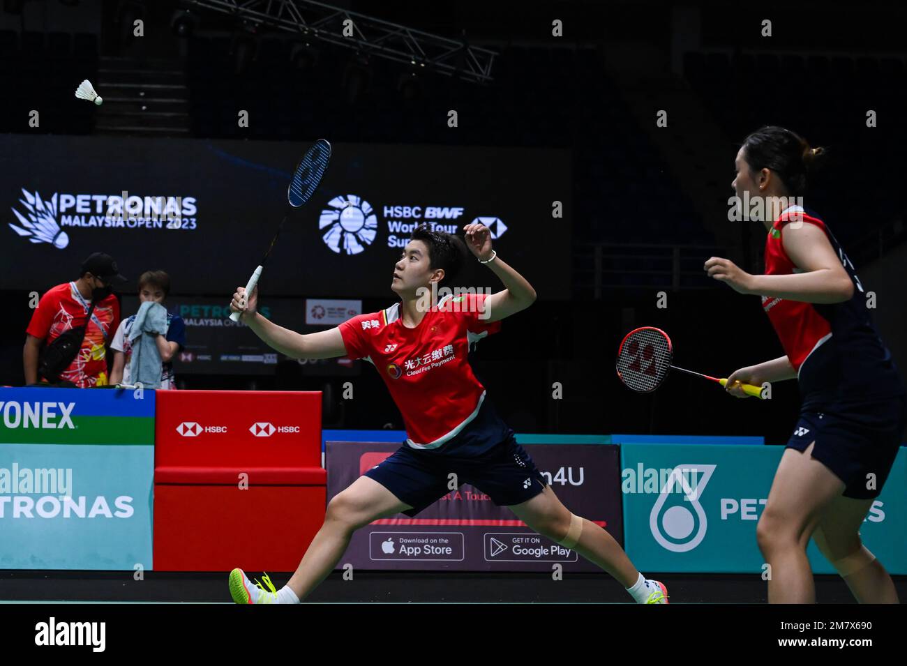 Kuala Lumpur, Malaysia. 11th Jan, 2023. China's Du Yue (front L)/Xia ...