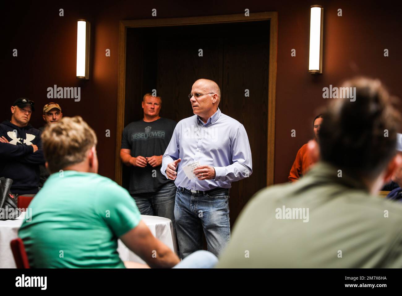 Air Force Lt. Col. Brian Baltz briefs Alabama Air National Guardsmen ...