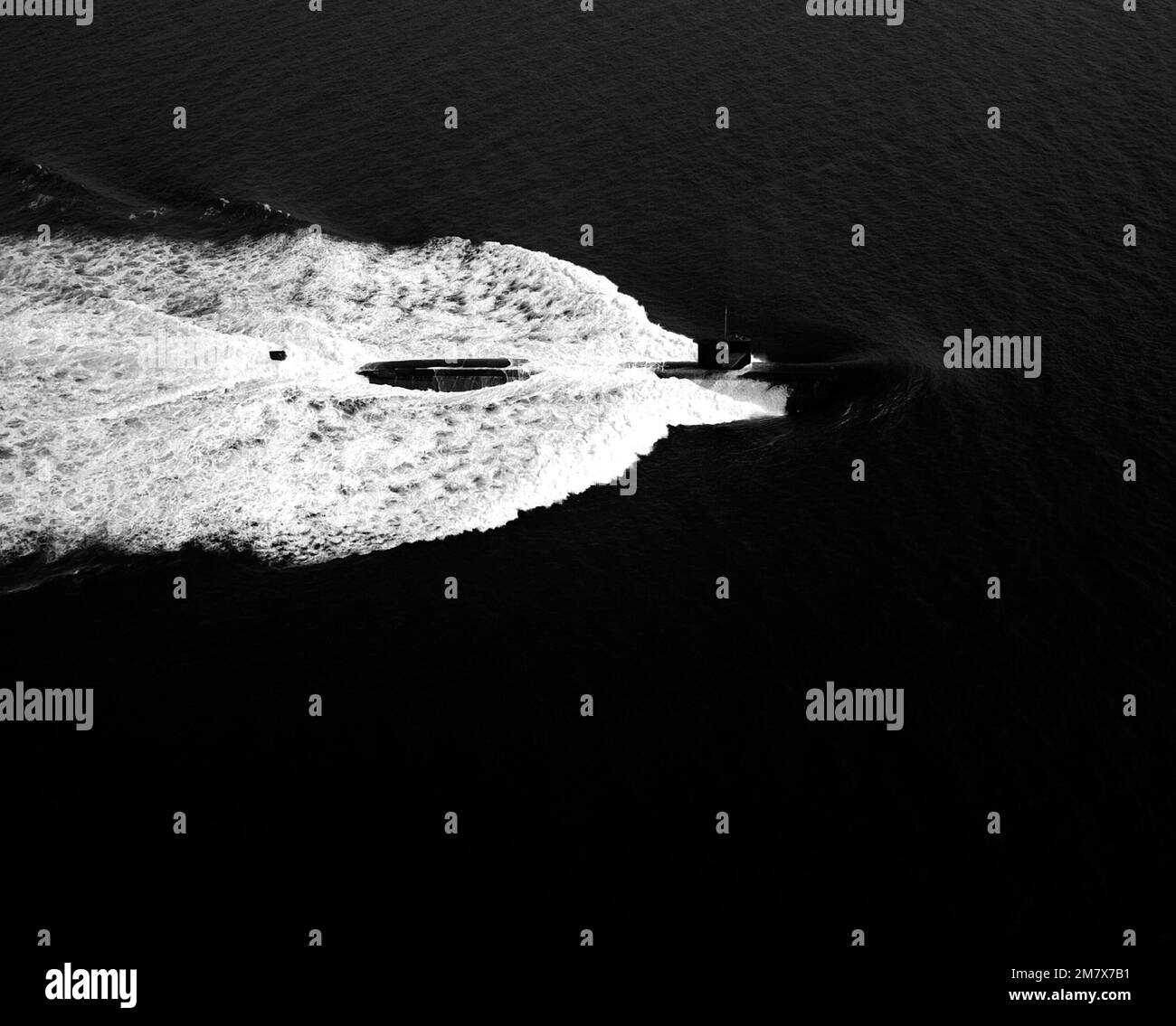Aerial starboard beam view of the nuclear-powered attack submarine USS ... Aerial starboard beam view of the nuclear-powered attack submarine USS ...