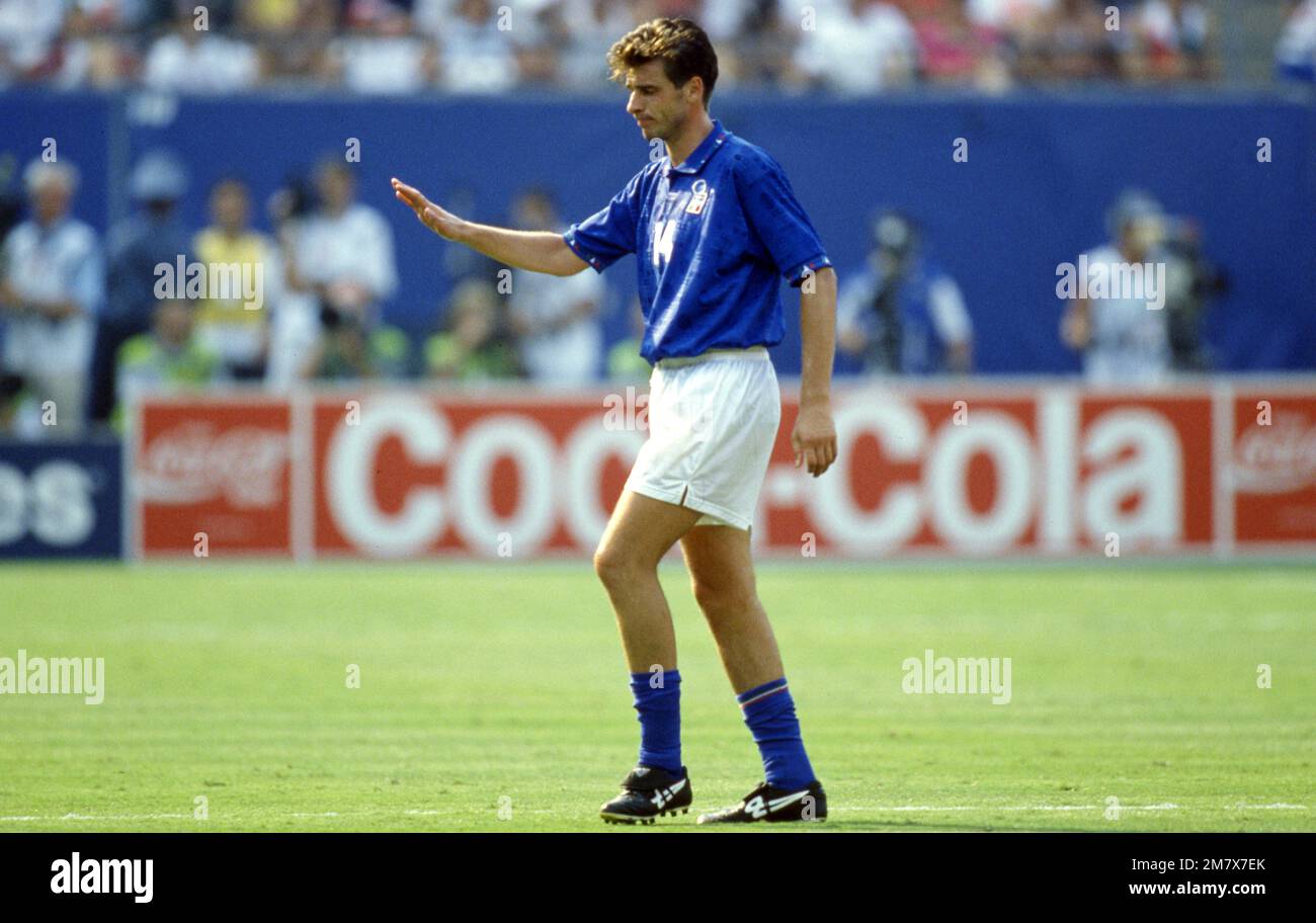 Nicola berti 1994 hi-res stock photography and images - Alamy