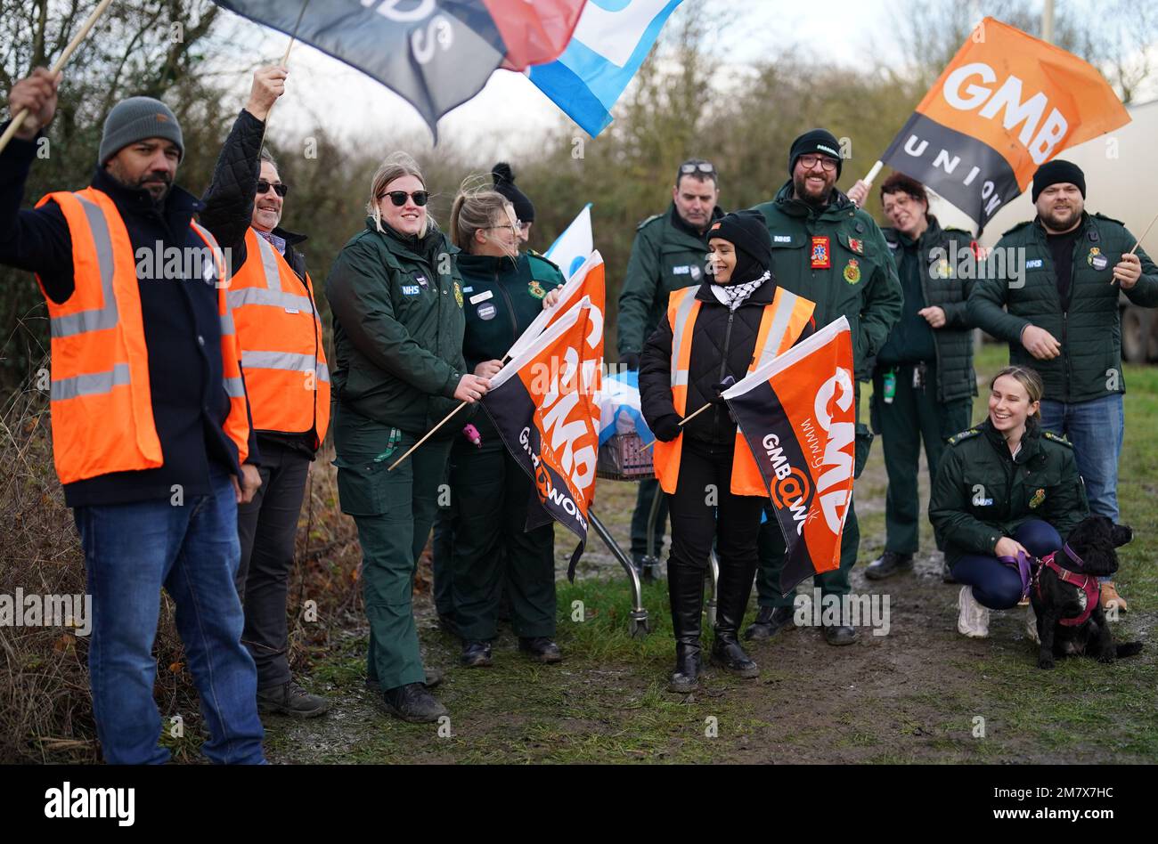 Ambulance workers on the picket line outside Gorse Hill Ambulance ...