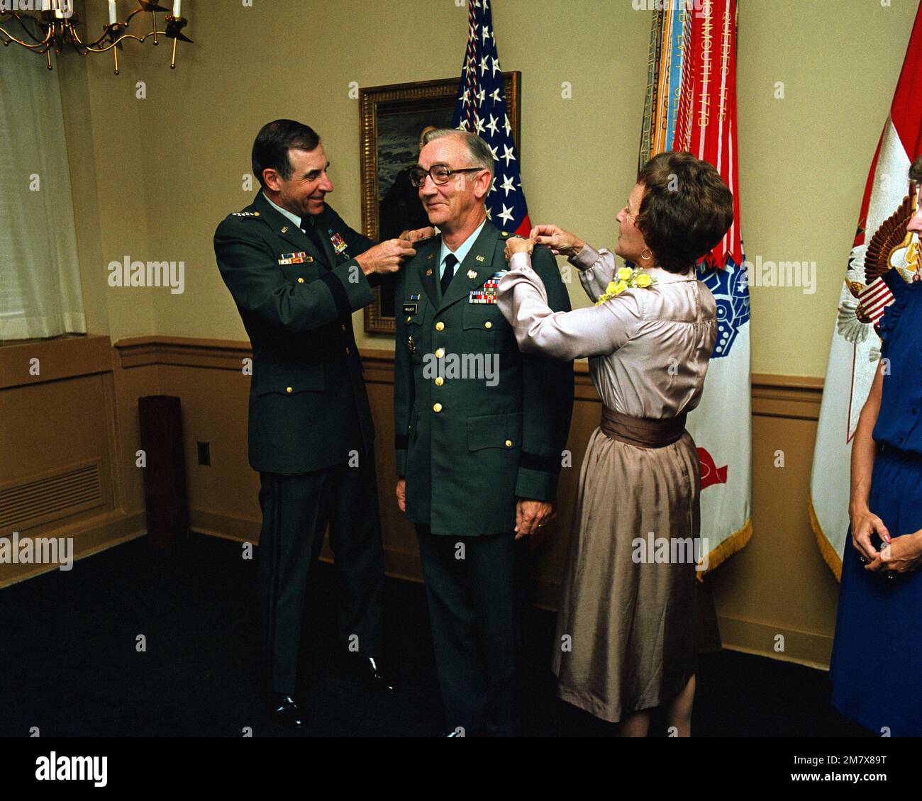 GEN E.C. Meyer, Army chief of staff, presents MGEN Emmett H. Walker Jr ...
