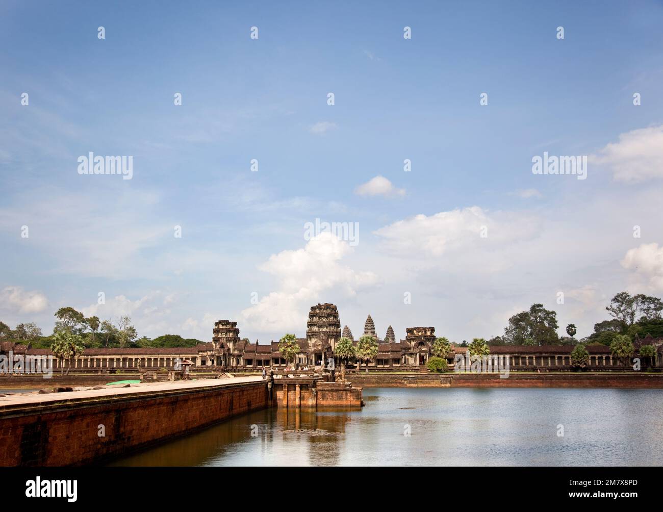 panoramic view of angkor wat Stock Photo - Alamy
