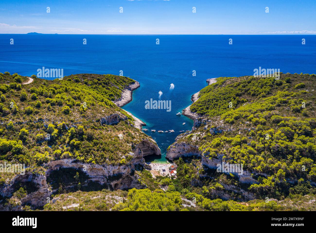 Stiniva beach vis island croatia hi-res stock photography and images ...