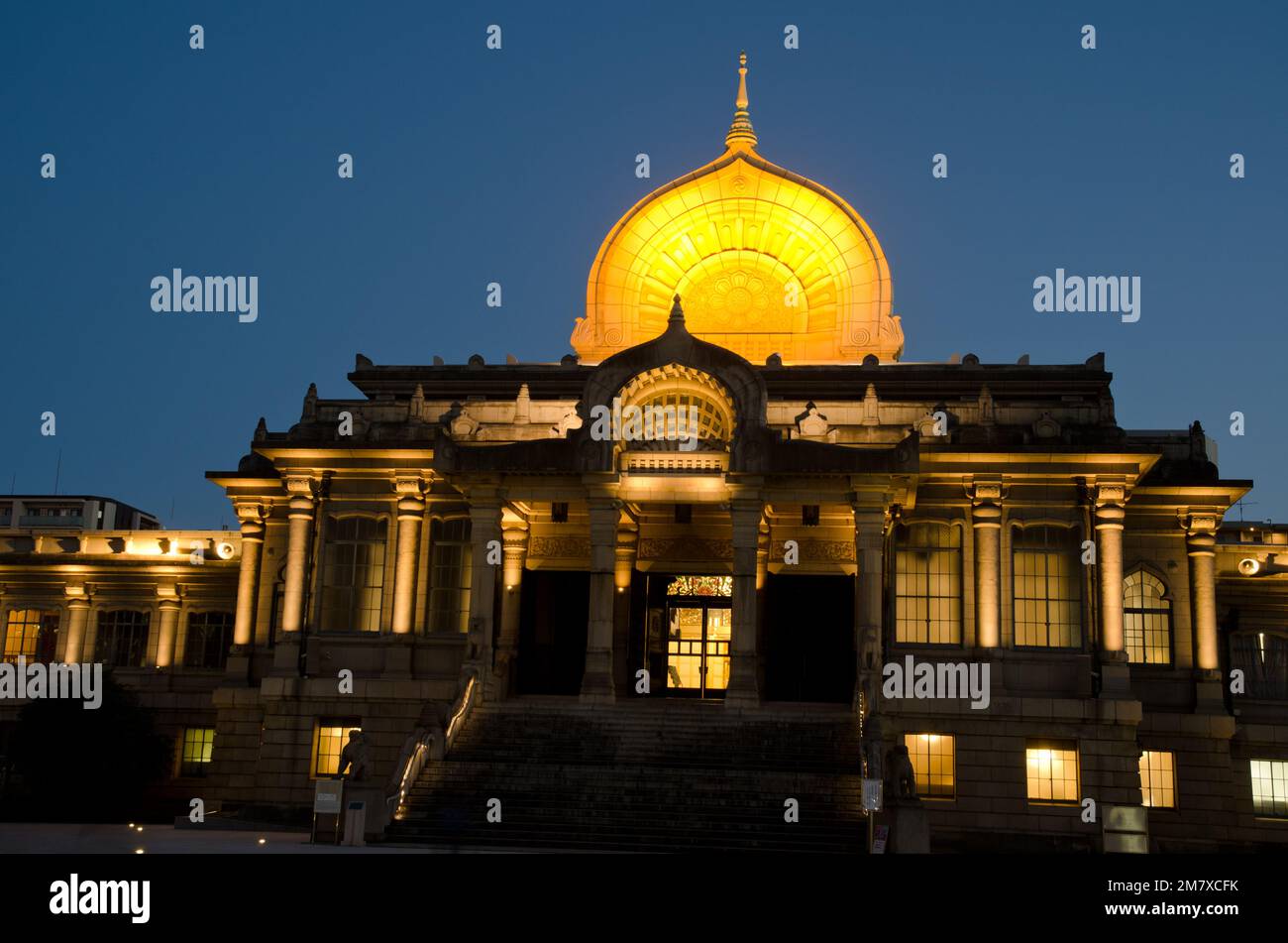 Lit up temple dome hi-res stock photography and images - Alamy