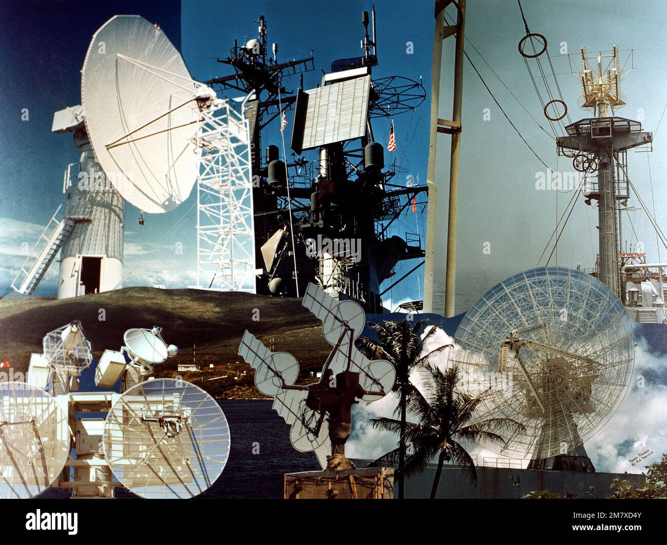 Navy communications hi-res stock photography and images - Alamy