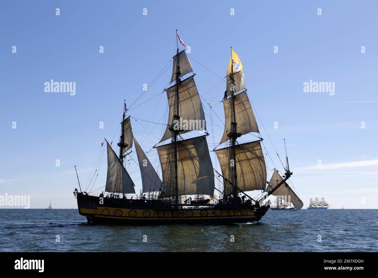 Russian replica frigate Shtandart, Turku race start, 2017 Stock Photo ...
