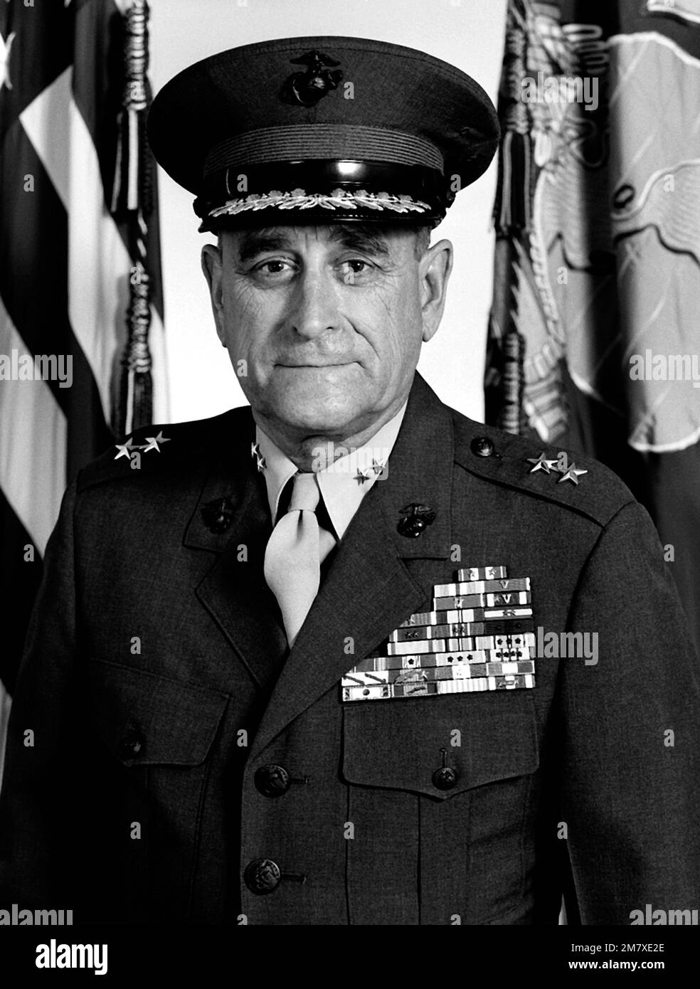 L usmc hi-res stock photography and images - Alamy