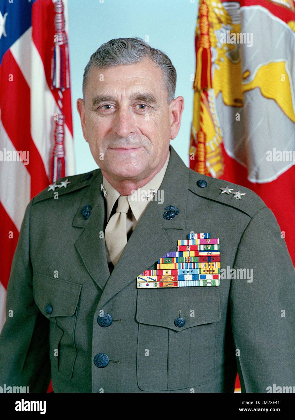 L usmc hi-res stock photography and images - Alamy