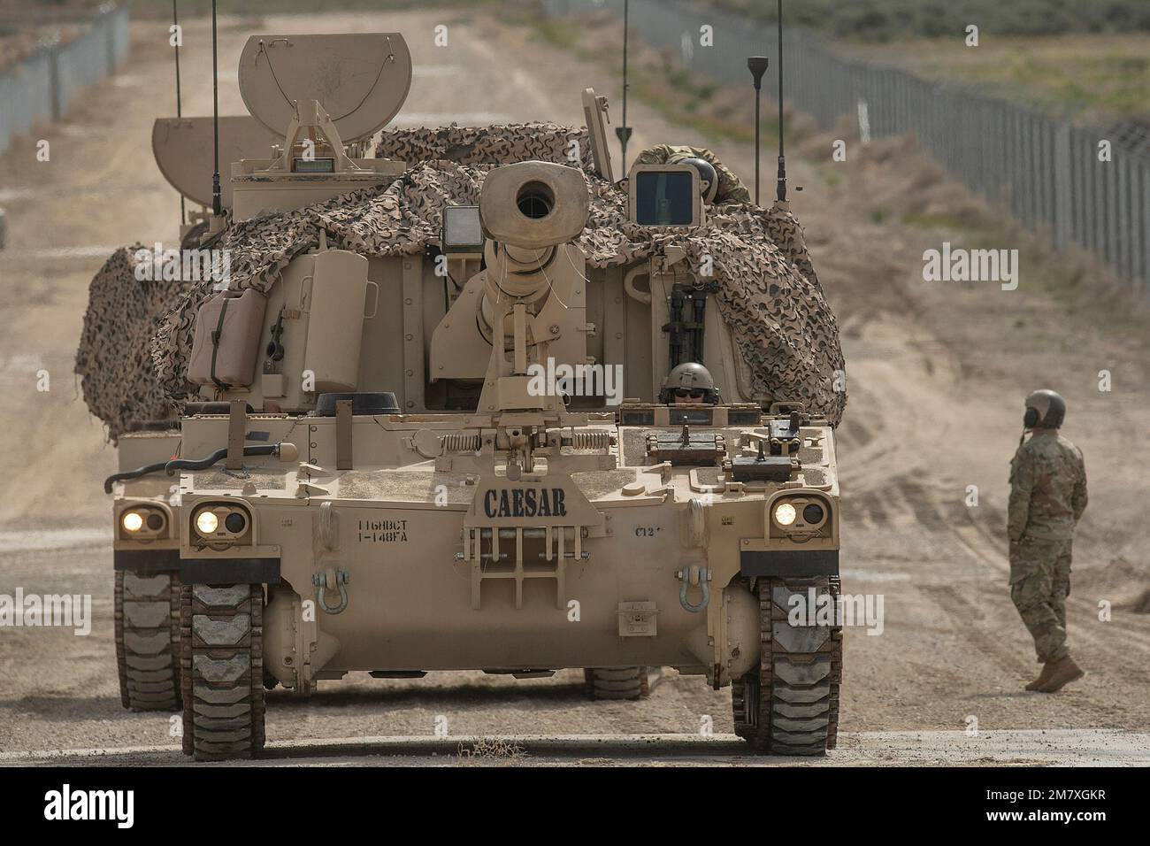 Idaho Army National Guard M109A6 Paladin self-propelled howitzer crews ...