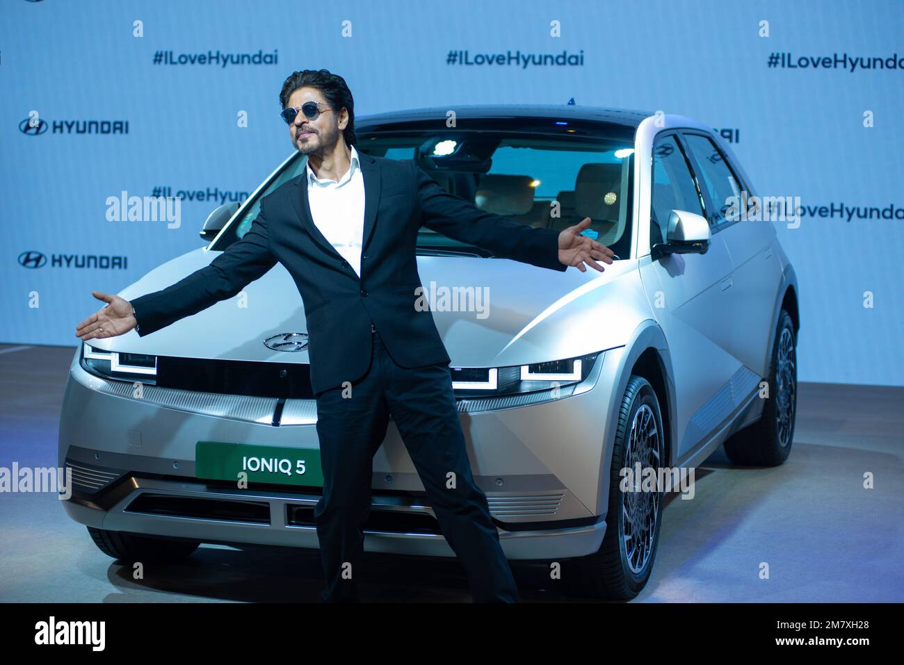 Greater Noida, India. 11th Jan, 2023. Indian Actor Shah Rukh Khan seen doing his iconic pose ...