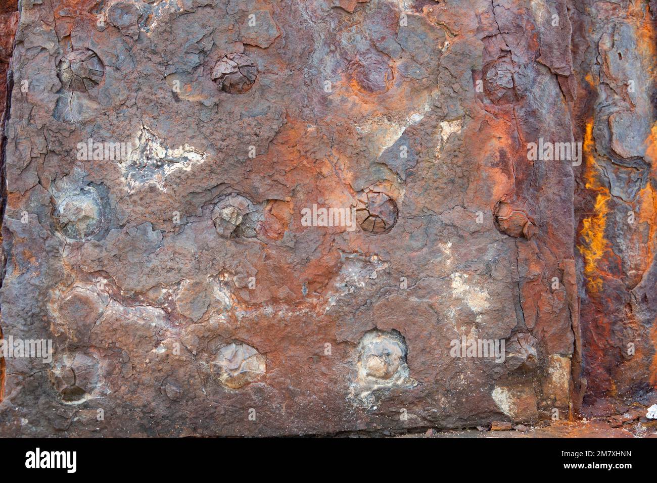 oxide texture an iron bridge with rivets Stock Photo - Alamy