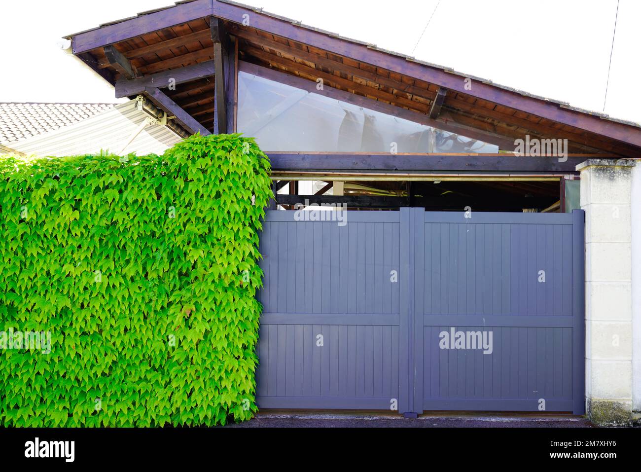 Aluminum real modern grey home portal of suburb house Stock Photo - Alamy