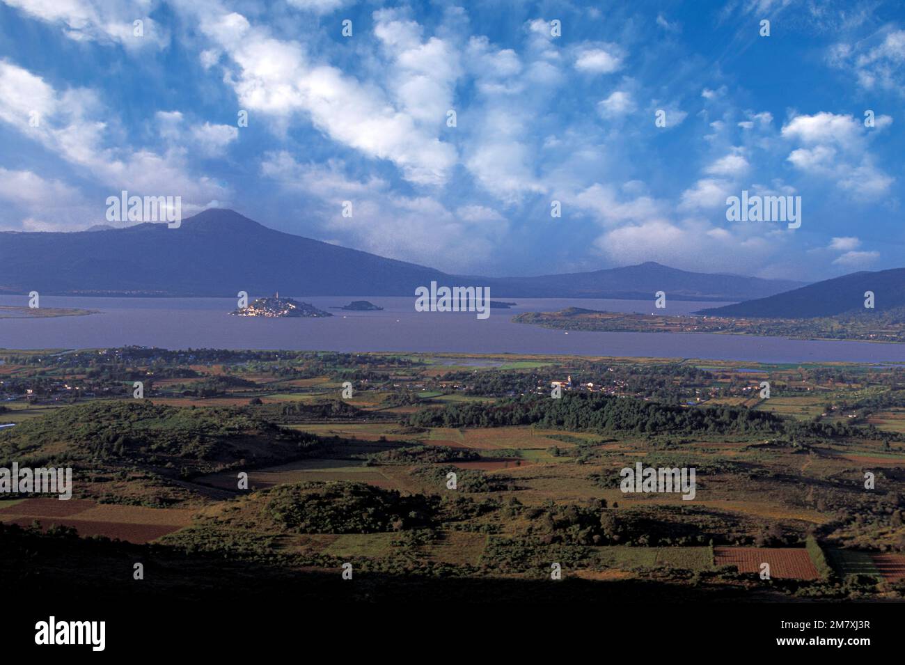 Mexico, Michoacan, Patzcuaro, Lago de Patzcuaro, Isla Janitzio Stock ...