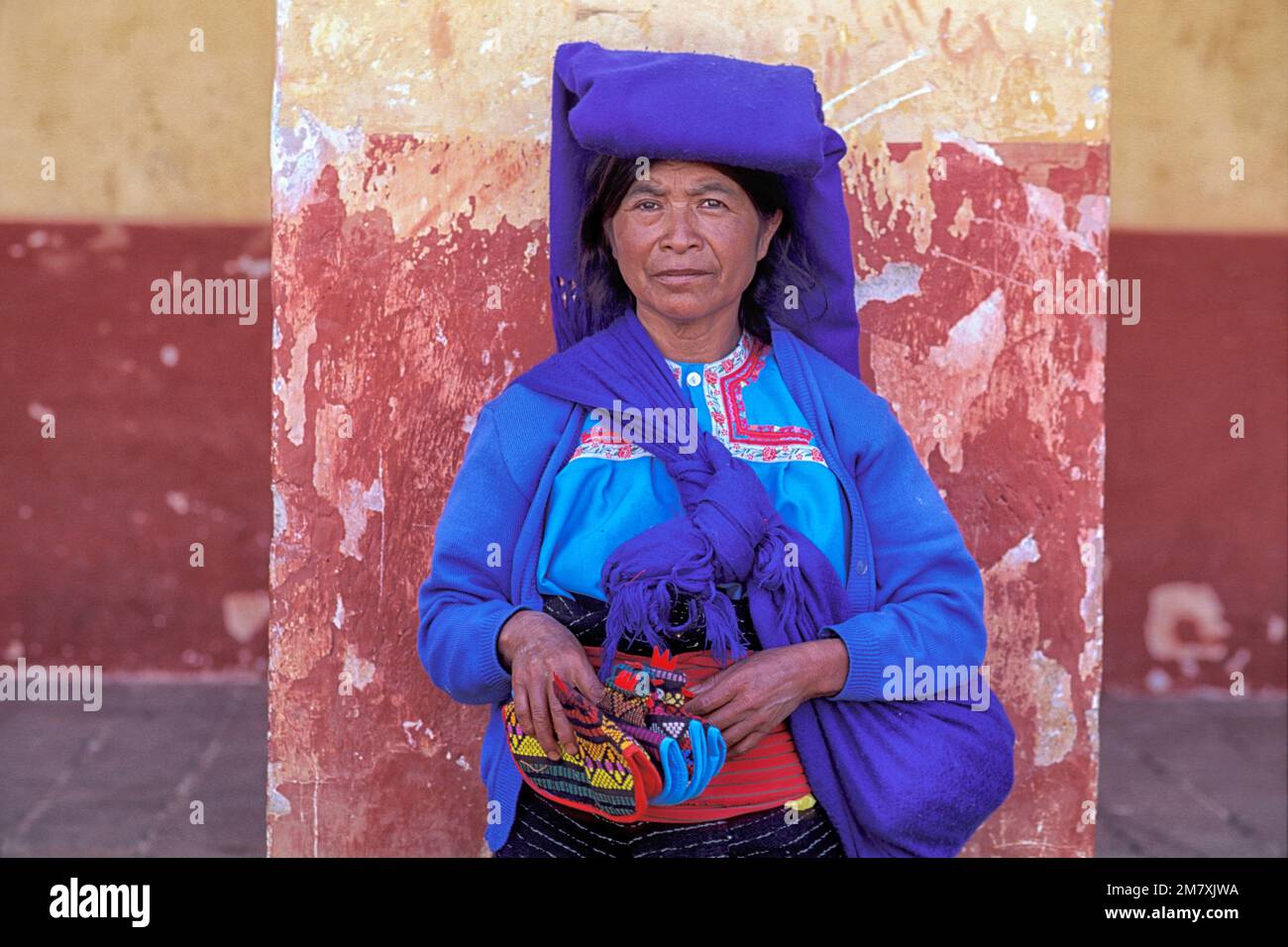 Chamula maya woman hi-res stock photography and images - Alamy