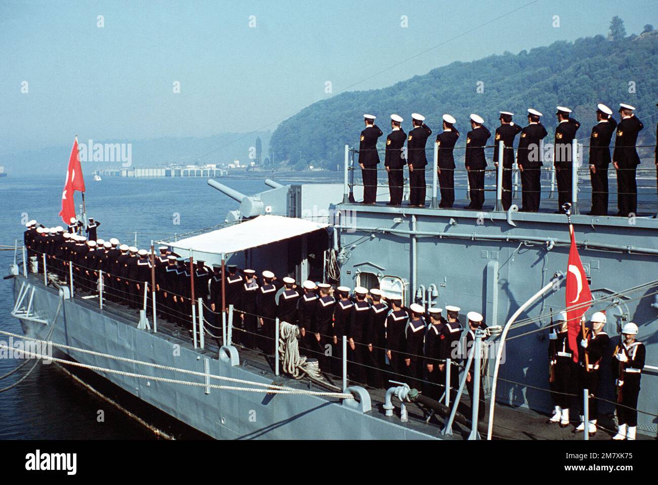 Us navy sailors flag hi-res stock photography and images - Alamy