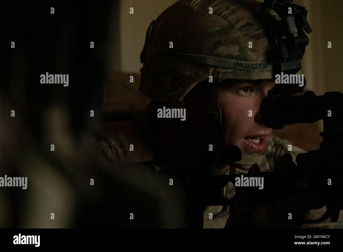 Sniper detection hi-res stock photography and images - Alamy