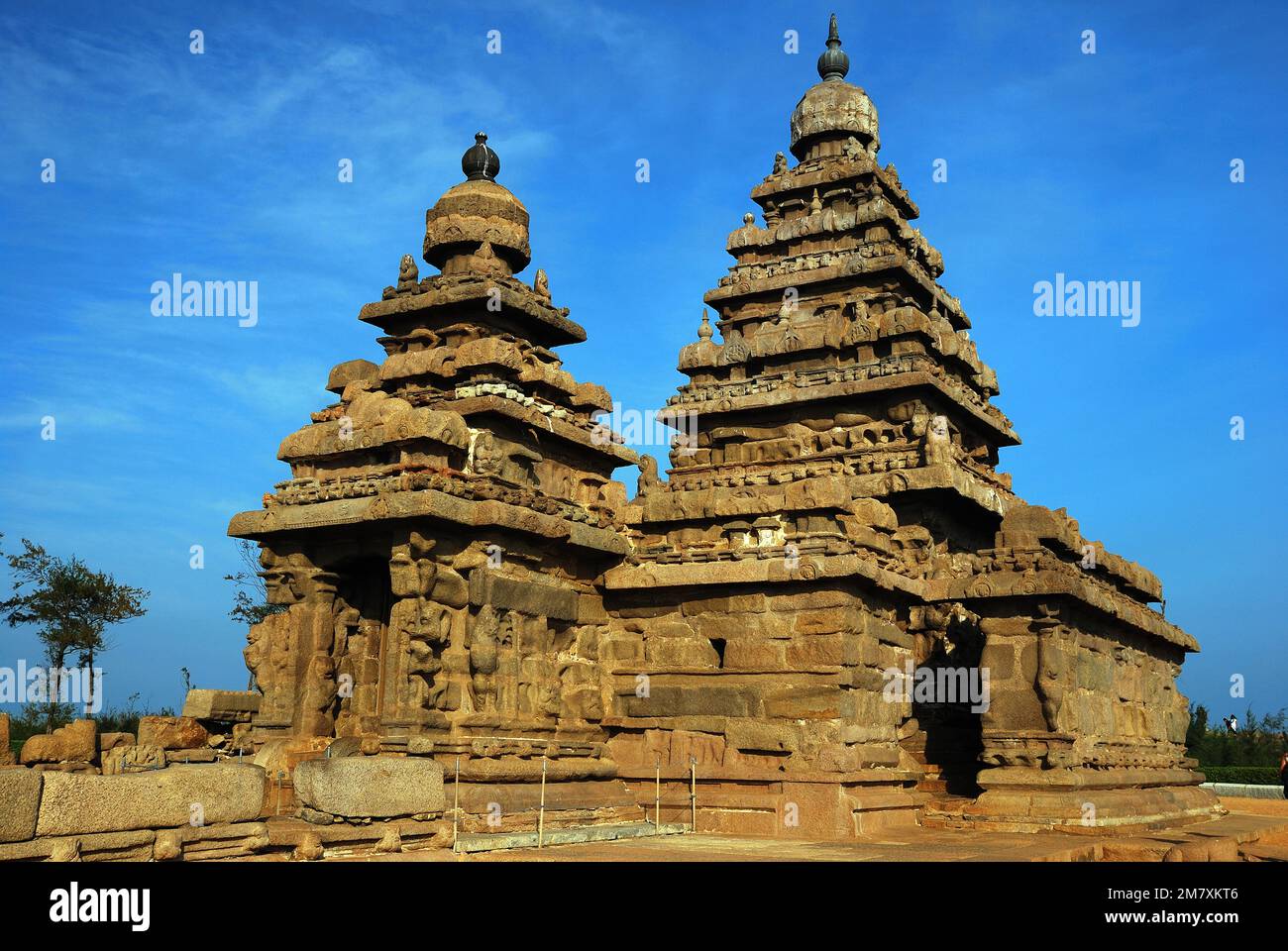 Shore temples india hi-res stock photography and images - Alamy