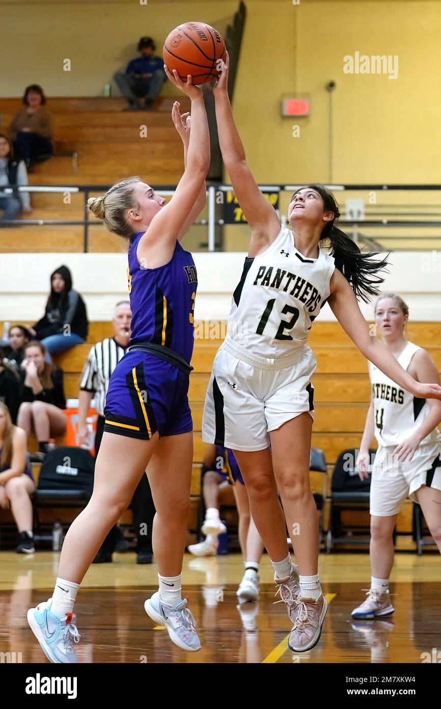 Girls doing sport at school hi-res stock photography and images - Alamy