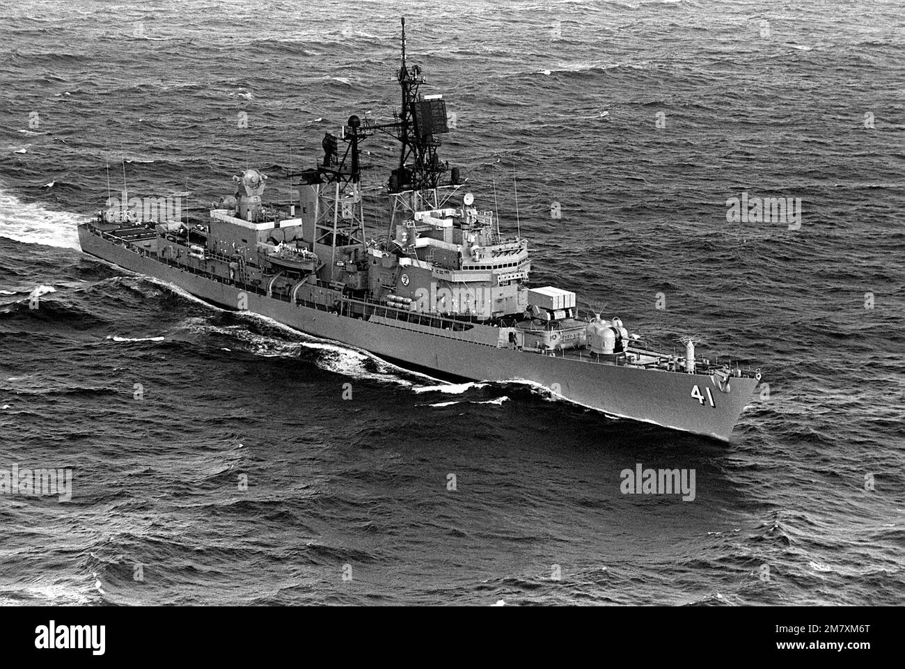 An aerial starboard bow view of the guided missile destroyer USS KING ...