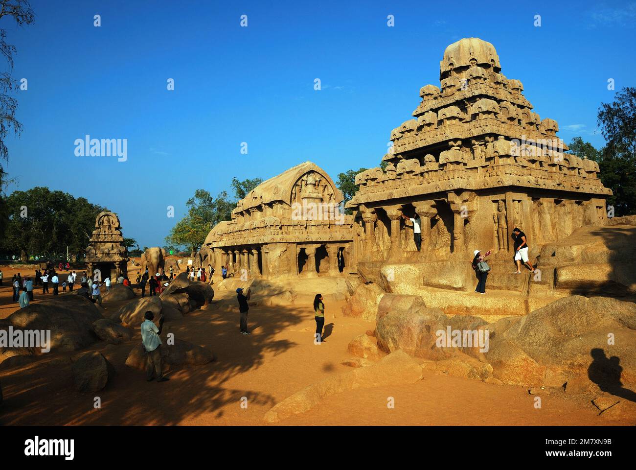 Pallava shore temple hi-res stock photography and images - Alamy
