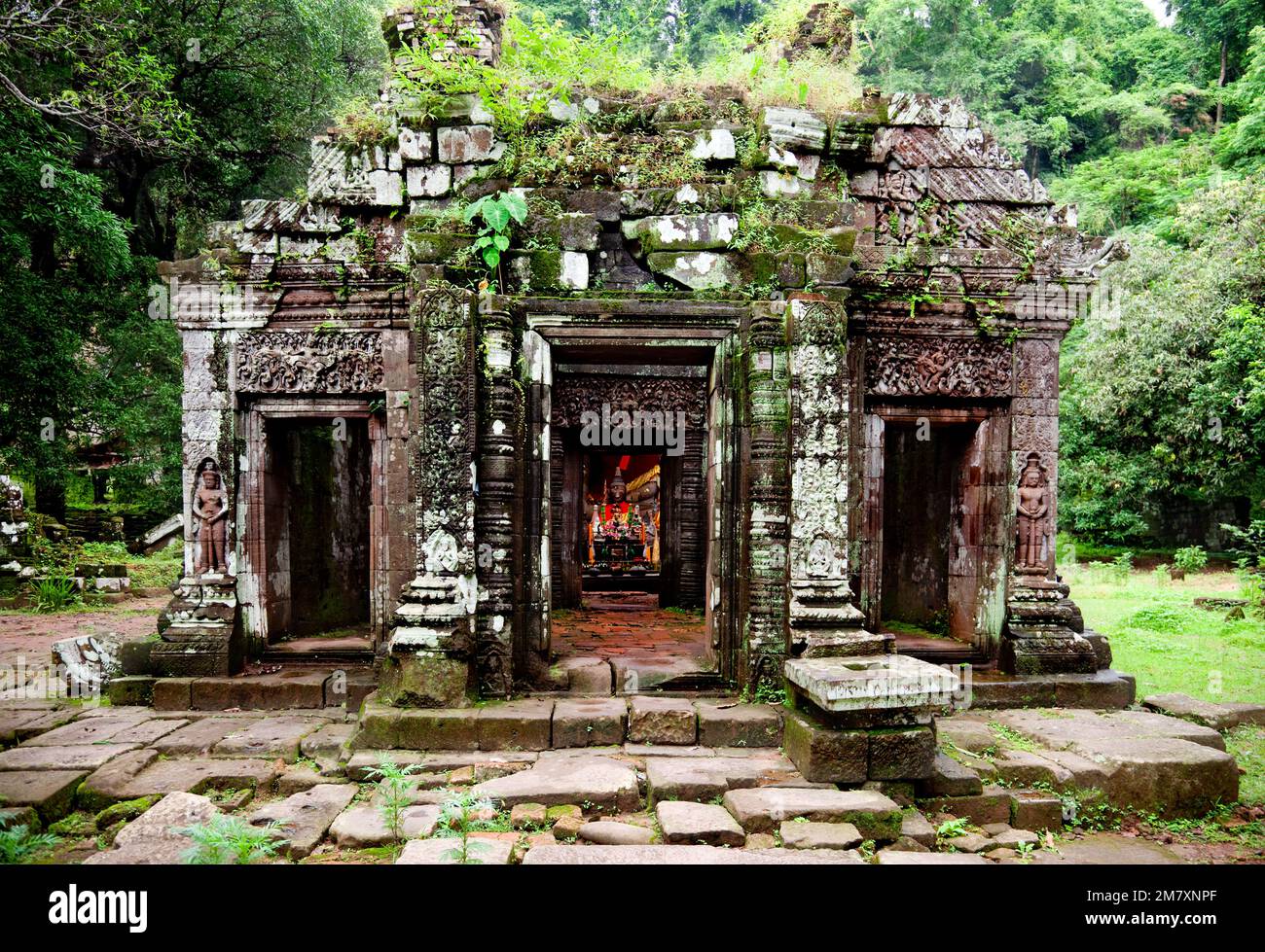 Angkor empire hi-res stock photography and images - Alamy