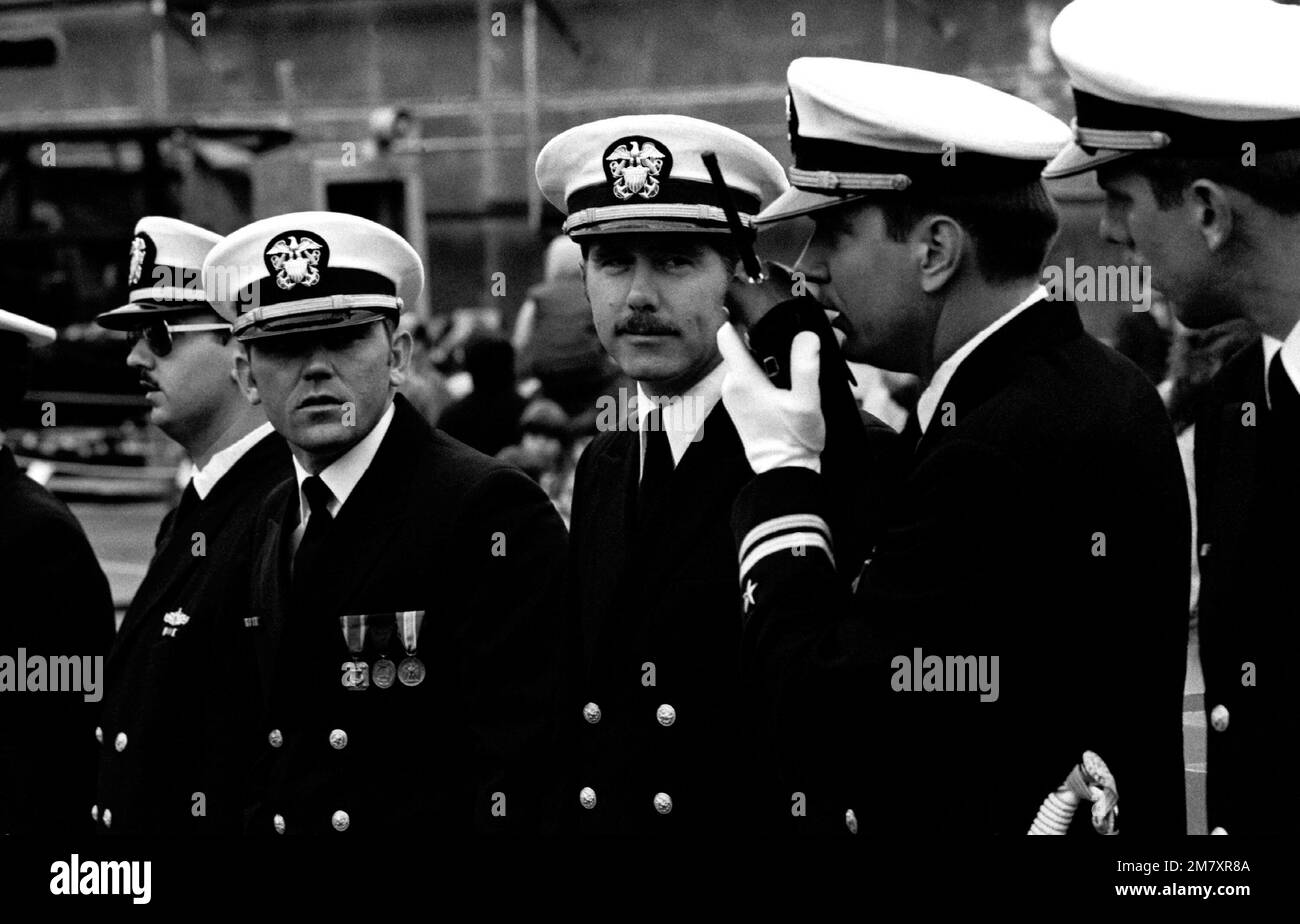 Officers from the guided missile frigate USS AUBREY FITCH (FFG-34 ...