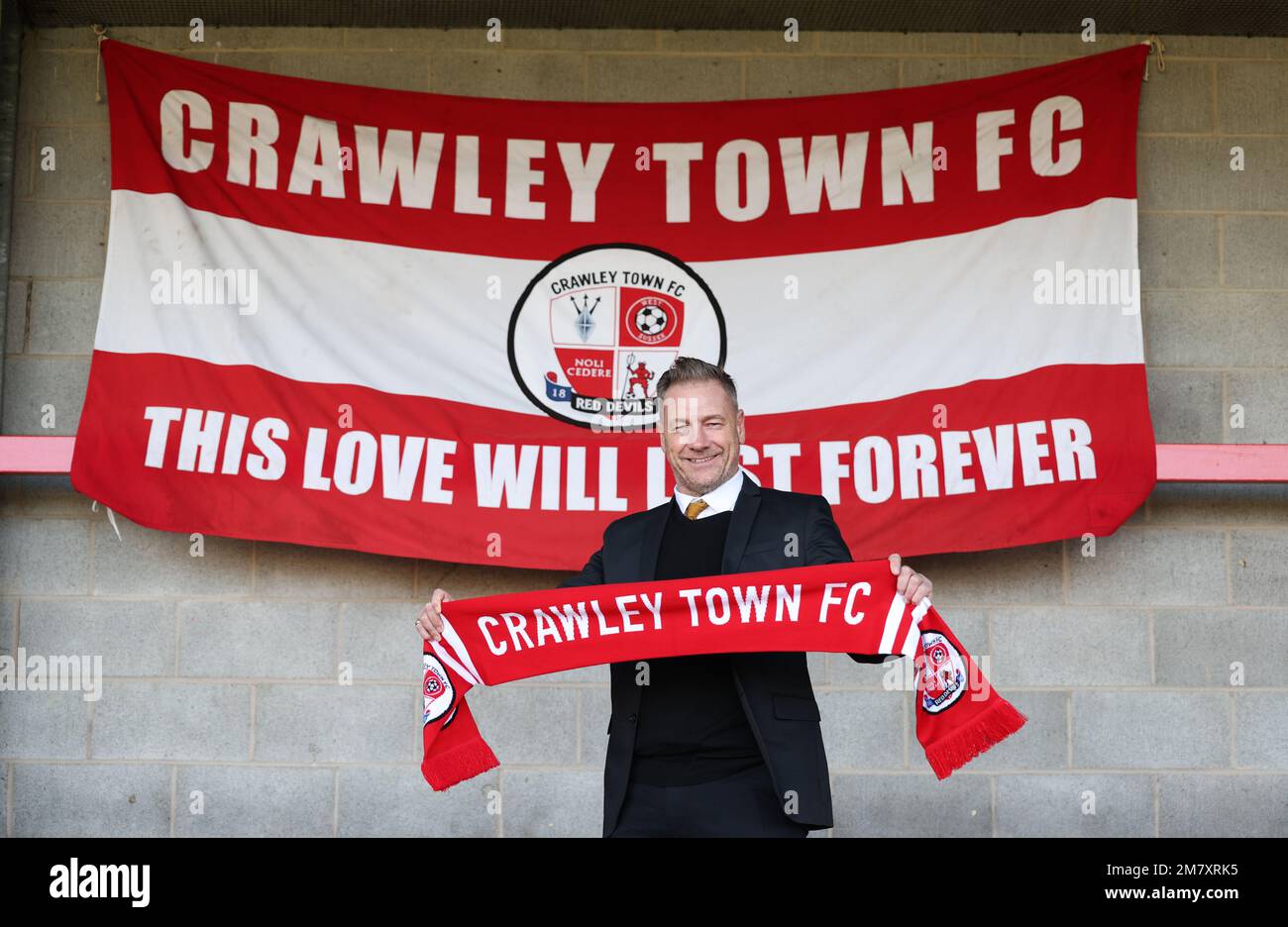 Football manager scott lindsey hi-res stock photography and images - Alamy