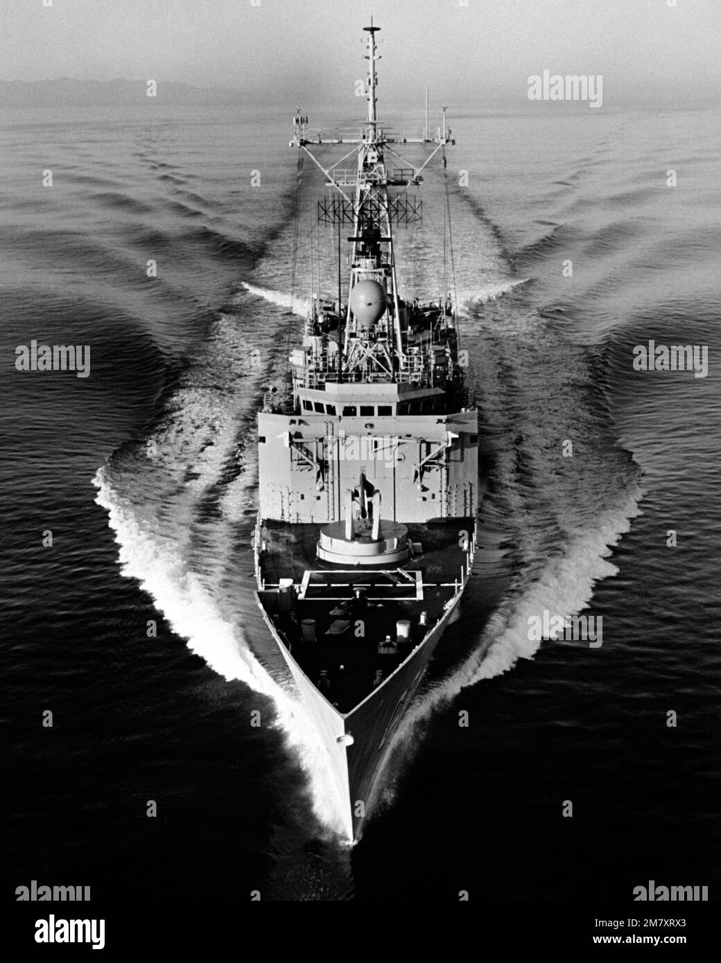 An aerial bow view of the Australian frigate SYDNEY (F-03) underway ...