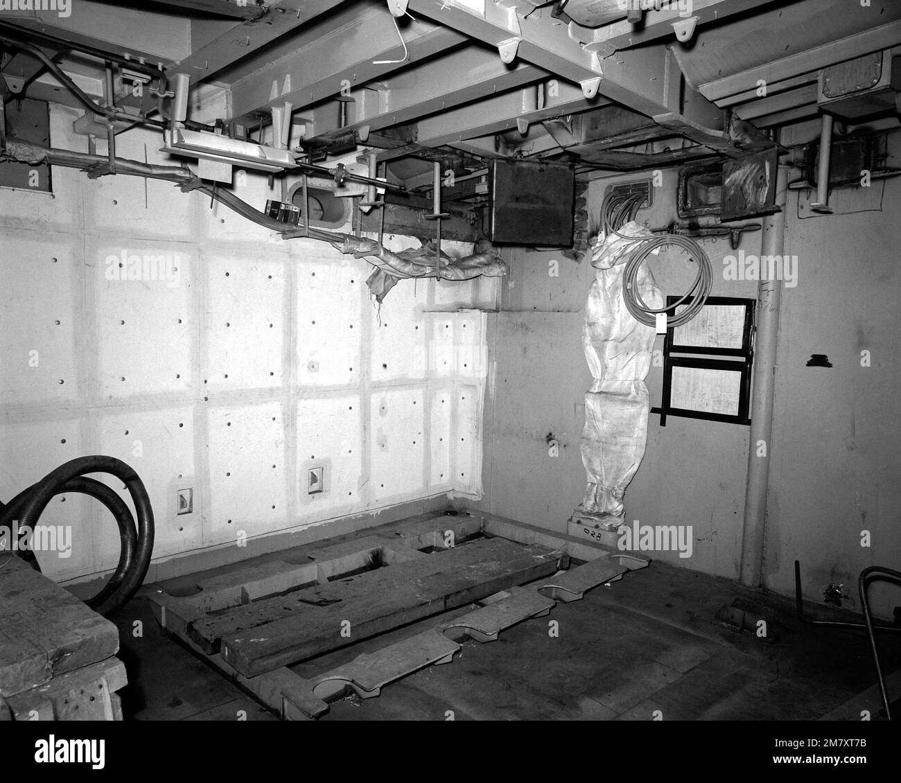 Helicopter frigate Black and White Stock Photos & Images - Alamy