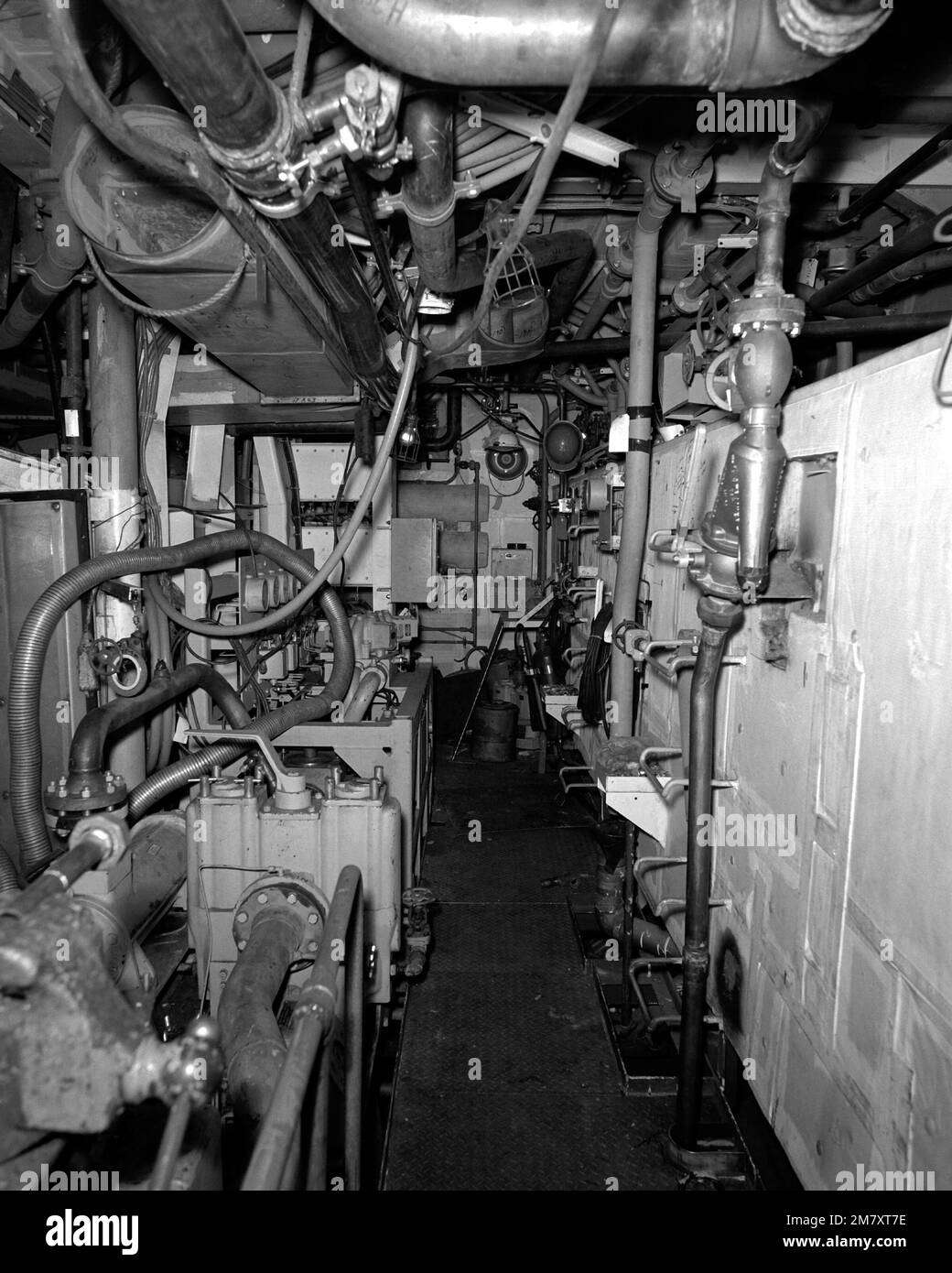 The upper level engine room aboard the guided missile frigate KLAKRING ...