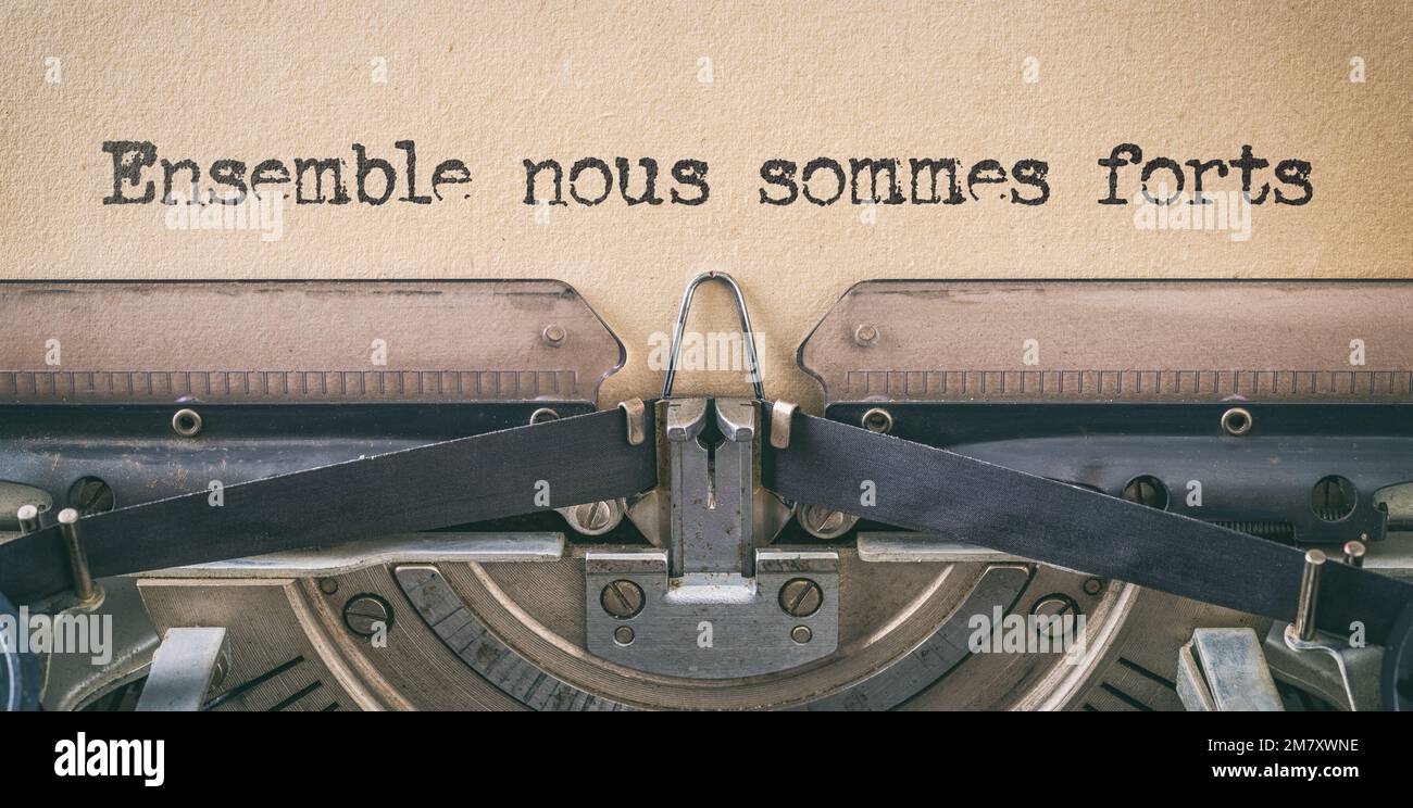 Nous sommes ensemble hi-res stock photography and images - Alamy