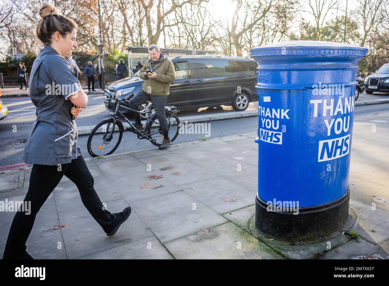 Thank you nhs 2023 hi-res stock photography and images - Alamy