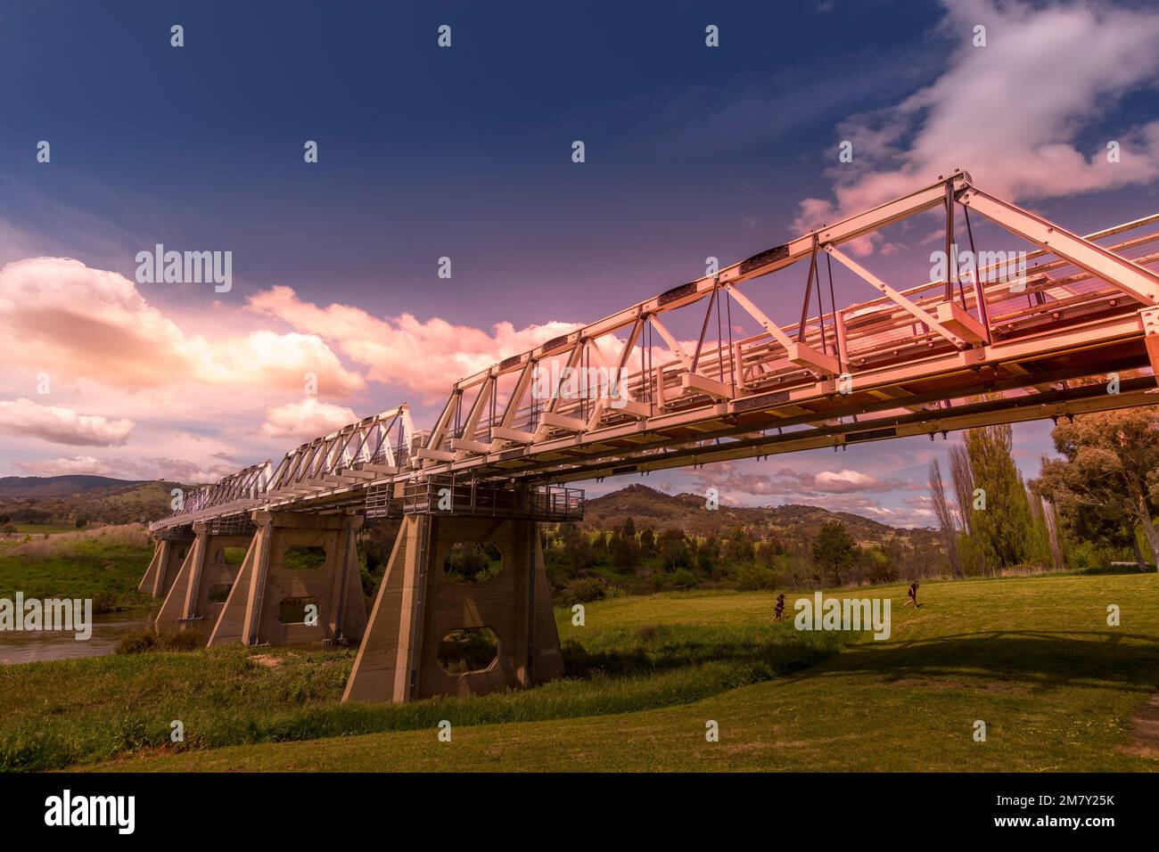 Tharwa bridge hi-res stock photography and images - Alamy