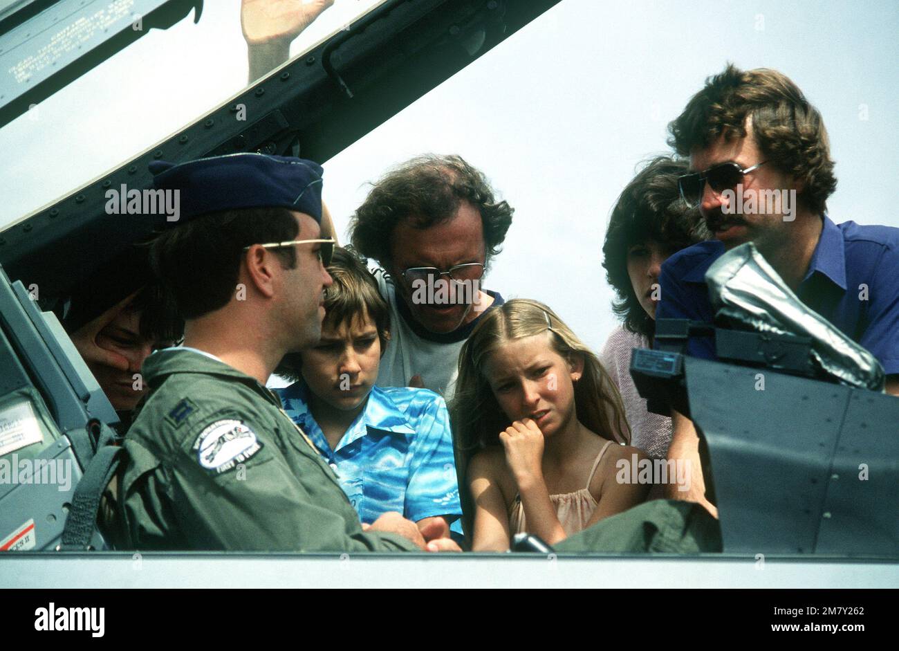 An F-16 Fighting Falcon aircraft pilot explains the aircraft to Royal ...