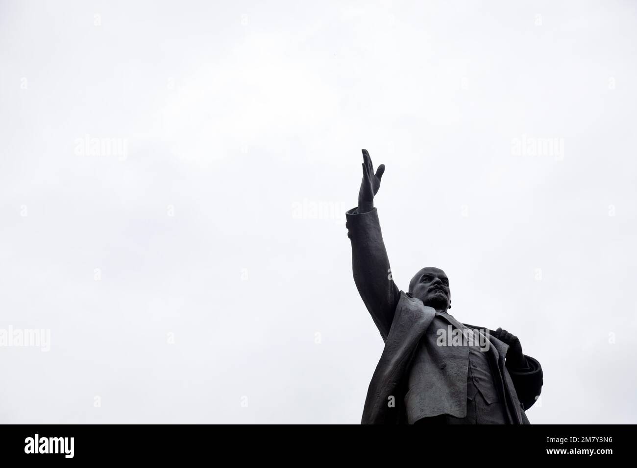 midplane of the Lenin statue raising his arm to the sky Stock Photo - Alamy